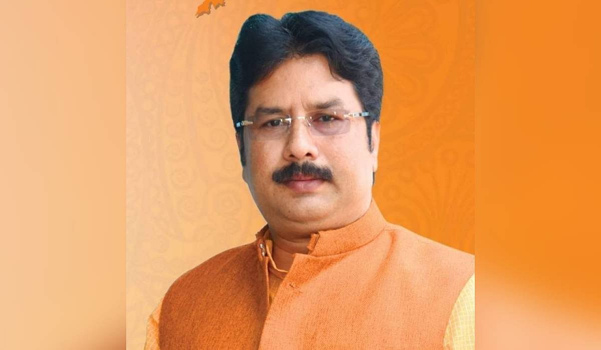 H&UD Minister Krushna Chandra reviews projects in Sambalpur, Rourkela