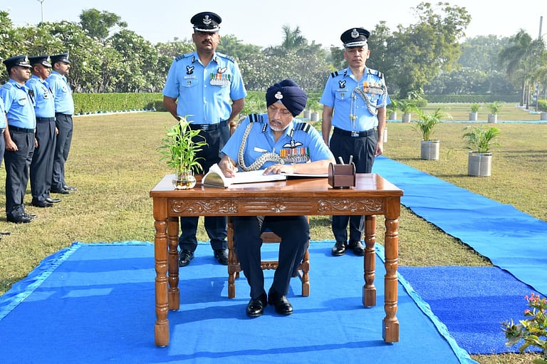 Indian Air Force appoints new Vice Chief and two Air Officer Commanding ...