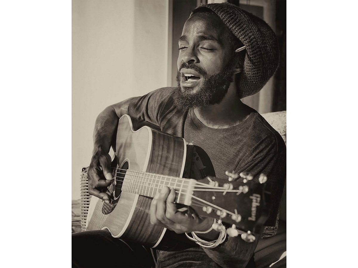 Grammy-nominated musician John Forté passes away at 50