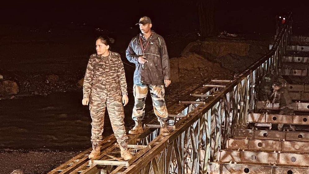 Lt Col Seeta Shelke, who led Wayanad flood rescues, gets Subhash ...