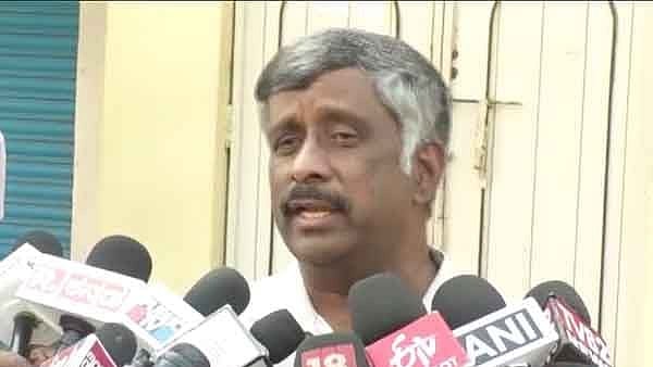 Social activist Snehamayi says MUDA ex-chief paid Rs 9cr bribe for ...