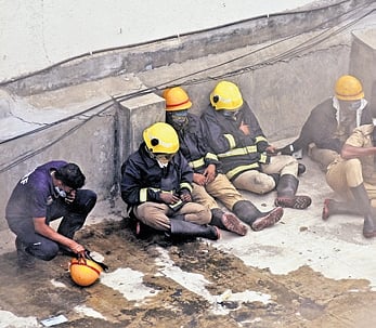 Major fire at complex near Chickpet Metro Station in Bengaluru, no ...