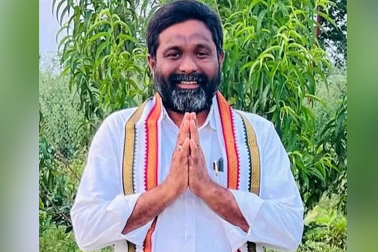 Rahul Gandhi mourns death of Khammam Congress leader Mohammed Javeed in ...