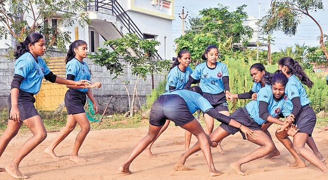 Beedi Rolling to big Kabaddi raids: Tenkasi girls sweep 100 wins