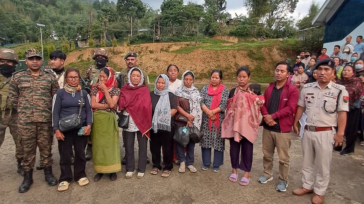 28 Naga, Kuki hostages held by armed groups released in Manipur