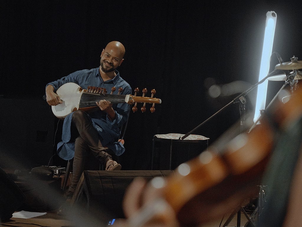 Soumik Dutta’s latest, ‘Melodies in Slow Motion’ encourages audience to ...