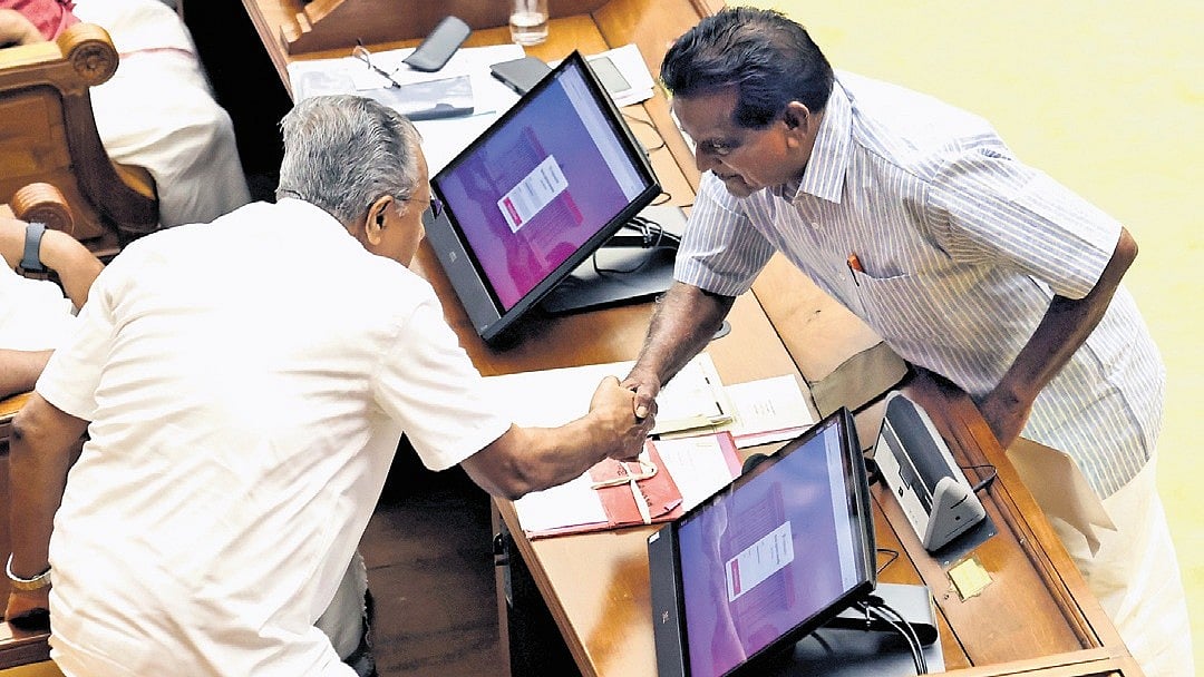 Colour, cordiality mark induction of legislators in 16th Kerala Assembly