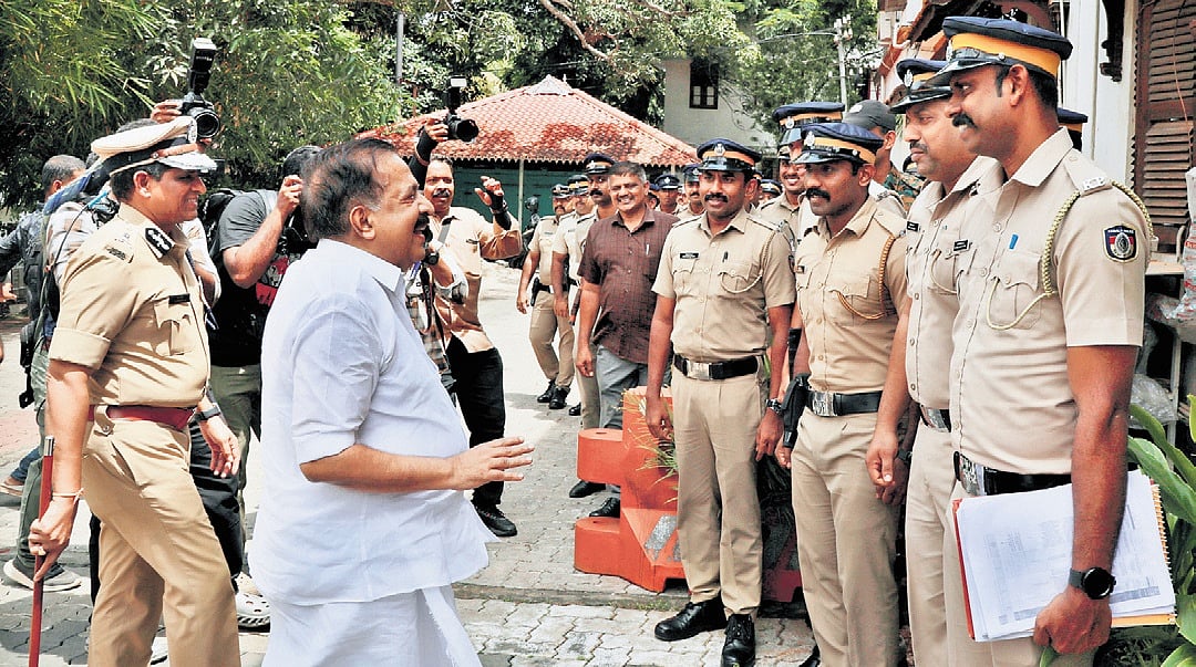Operation ‘Toofan’ brewing; home dept to crack down on drug mafia