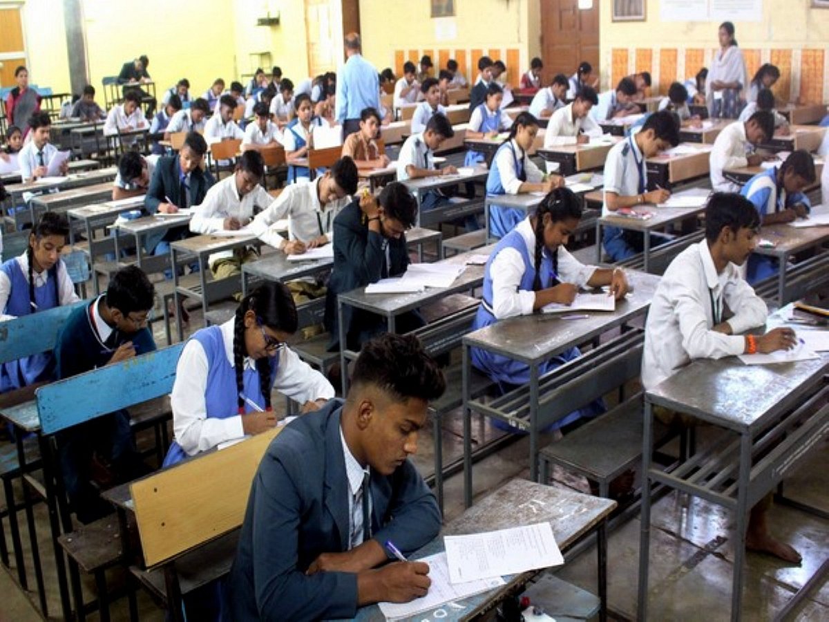 CBSE’s digital evaluation crisis deepens as students report answer ...