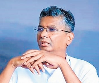 ‘Frontrunner’ Satish Jarkiholi says Siddaramaiah, DK Shivakumar will ...