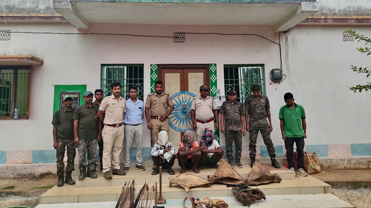 Three held with elephant bones in Odisha