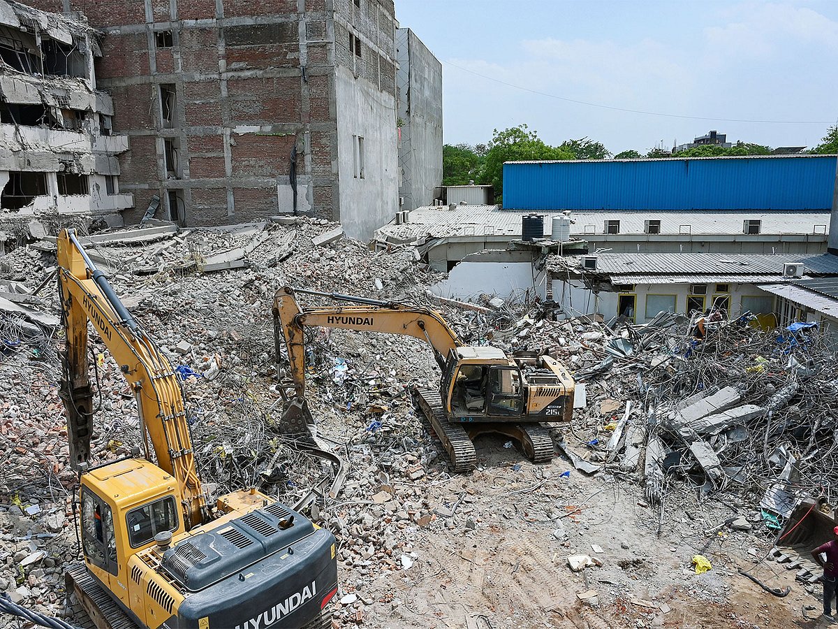 Saket Building Collapse Probe: Illegal Floors, Rs 10 Lakh Monthly Rent ...