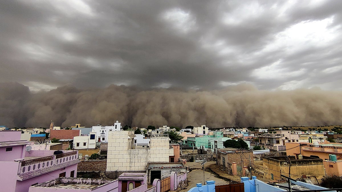 Two children die, several injured as dust storm strikes Rajasthan's Barmer