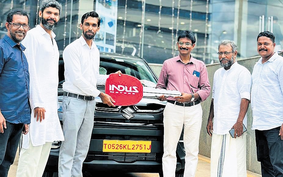 Grand farewell! ‘Game changer’ headmaster drives home in car gifted by ...