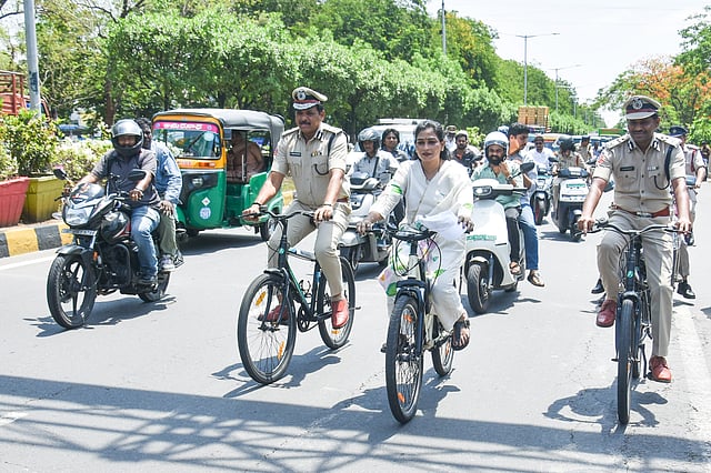 Home Minister Vangalapudi Anitha promotes eco conservation through cycling