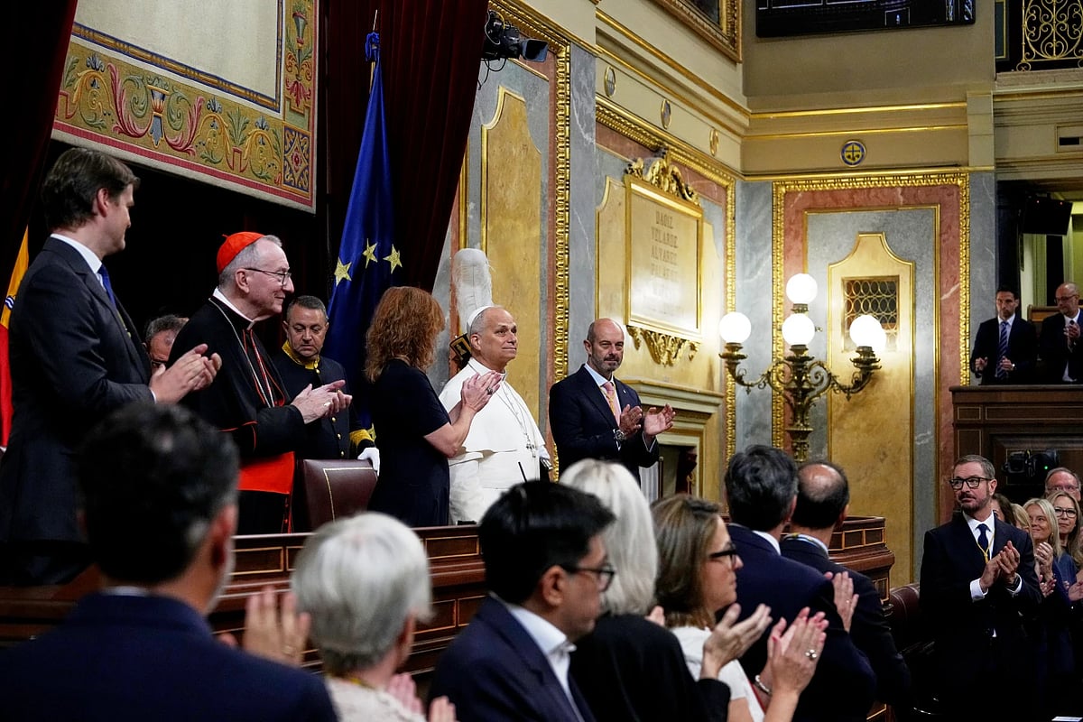 In first papal speech to Spanish parliament, pope demands respect for ...