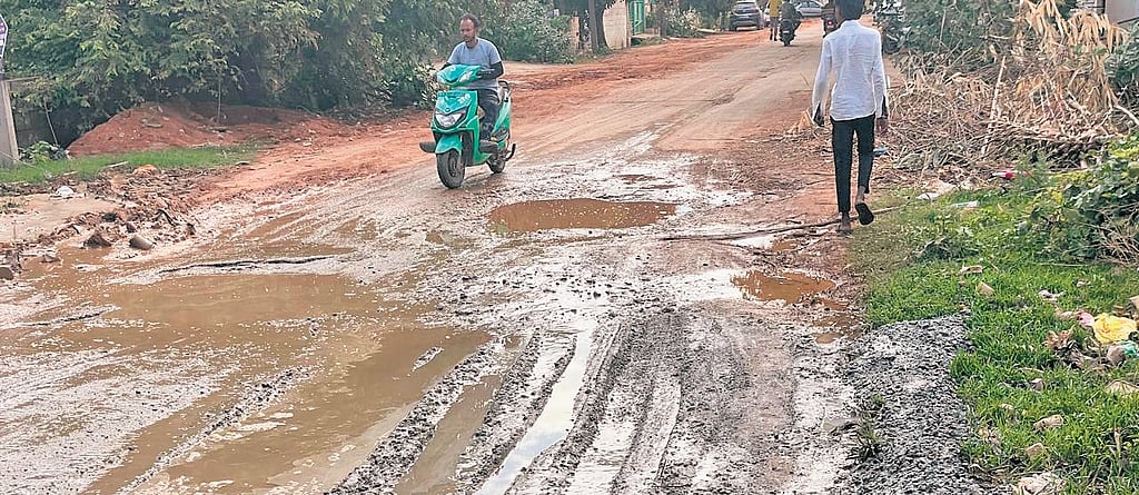 Sewage from upstream areas floods layouts in Karnataka's Byrathi