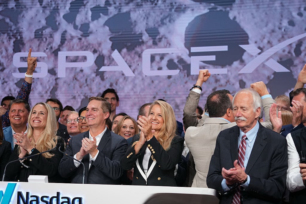 SpaceX soars 23% in Wall Street debut and makes Elon Musk the first ...