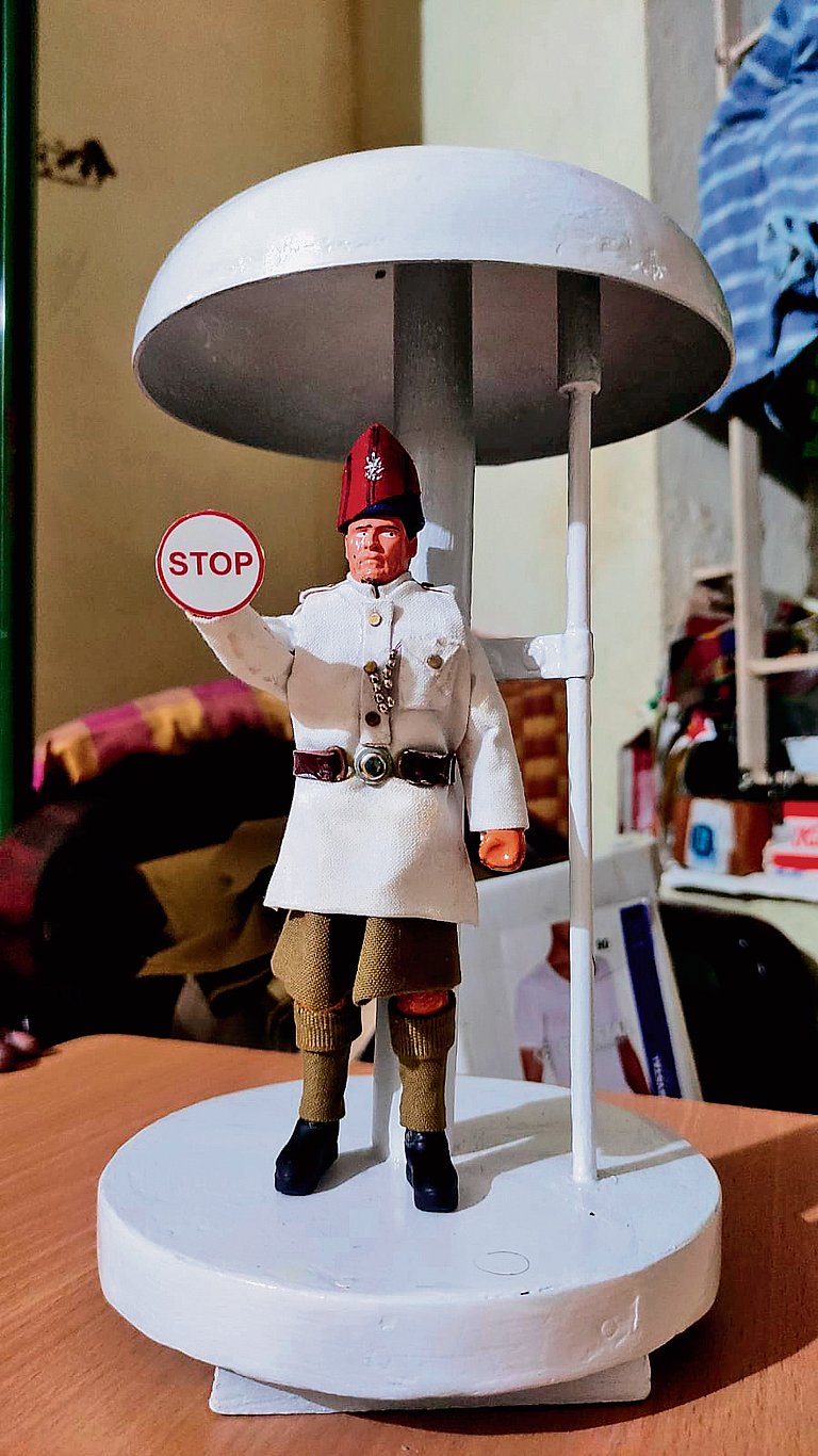 History in miniature: Meet the 64-year-old crafting forgotten replicas ...