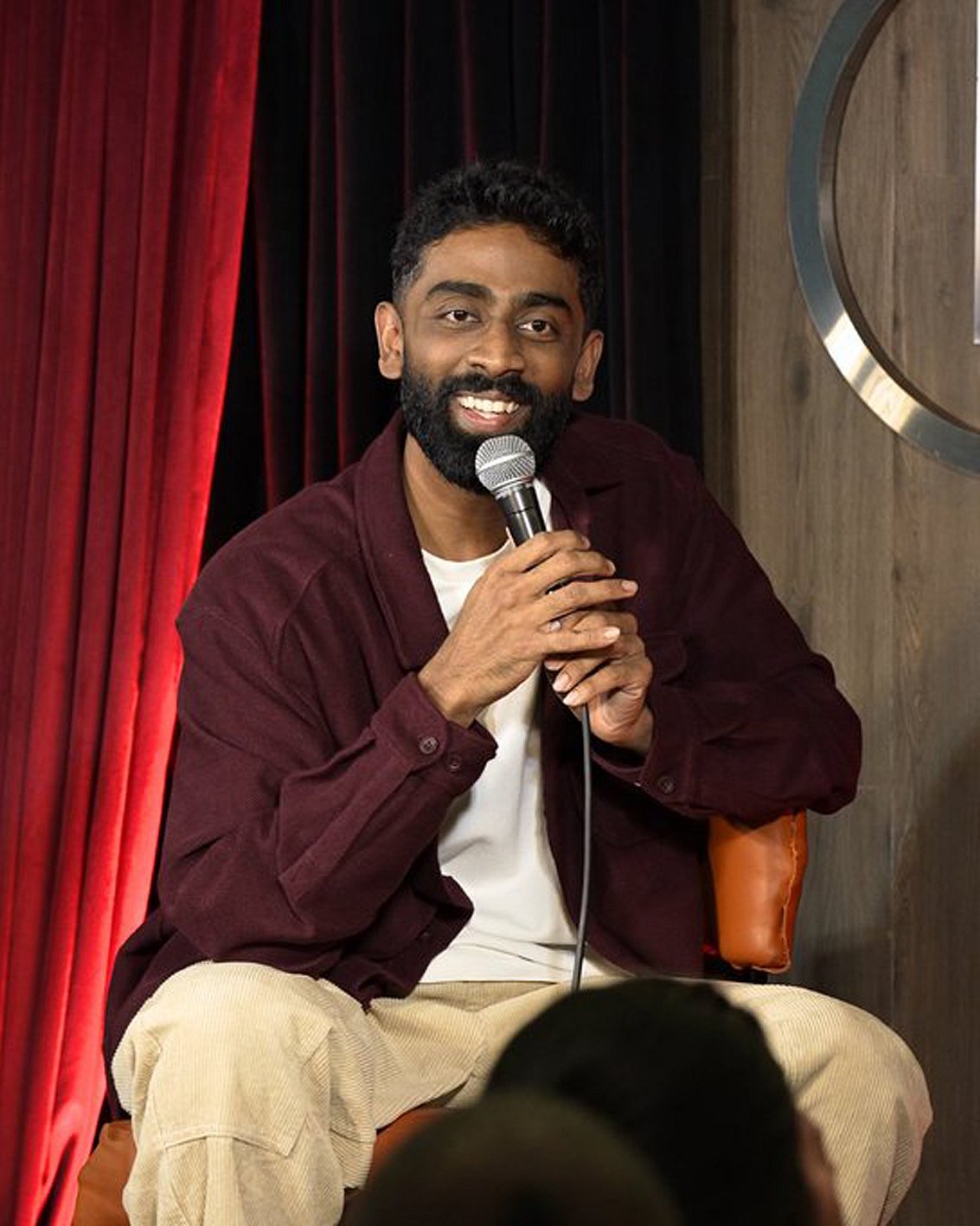 Consent, crowd ratification and crassness: stand-up comedy under ...
