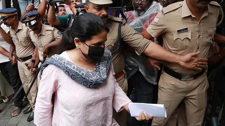 Ex-Kerala CM's daughter Veena faces 10-hour ED interrogation