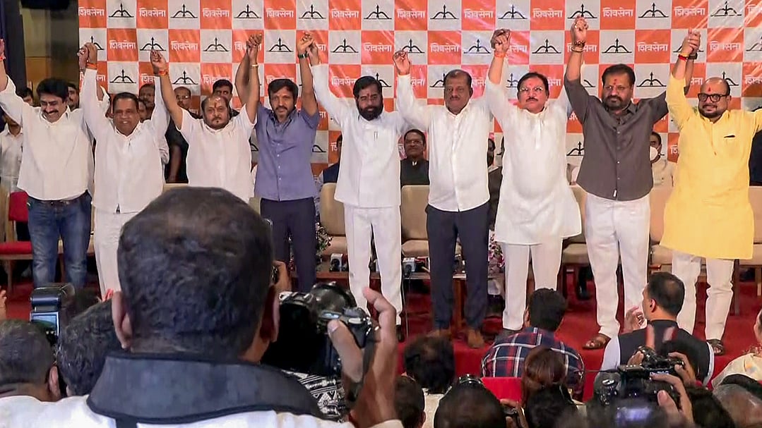 'Operation Tiger' complete: Shinde poaches six MPs from Uddhav Sena ...