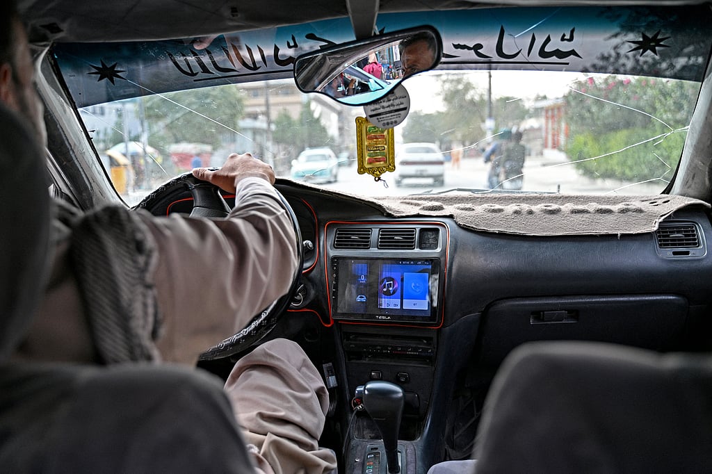 Rebellious Afghan taxi drivers defy ban on music