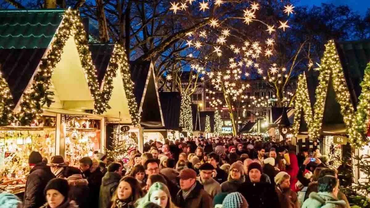 Christmas in Darjeeling 2025: Events, Food & Snow | Outlook India