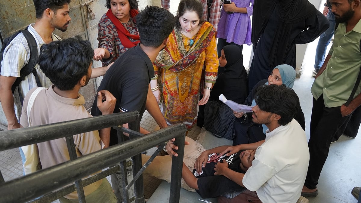 Students 'Manhandled' In Jamia Over Protests Against RSS Event ...