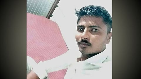 बीड : माऊली फाट्याजवळ भीषण अपघात; ट्रकच्या धडकेत दुचाकीस्वार माय लेकाचा ...