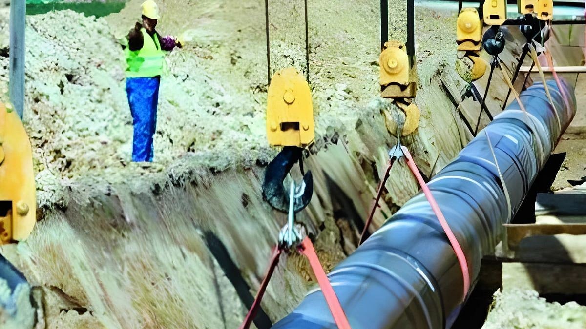 Water Pipeline : २५०० च्या जलवाहिनीतून पुरवठा सुरू