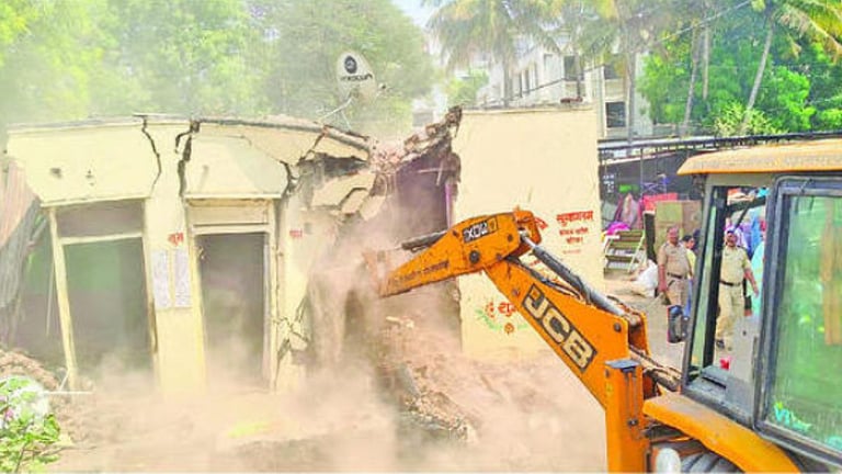 Nashik Encroachment Drive Sarda Circle | सारडा सर्कल परिसरातील 65 ...