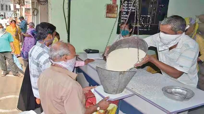 Ration Shops: रेशन दुकान महिनाभर सुरु राहणे बंधनकारक