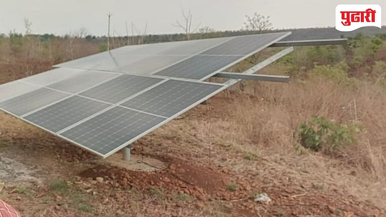 Hingoli solar panel damage | वादळी वाऱ्यामुळे शेतकऱ्याच्या सोलर पॅनेलचे ...