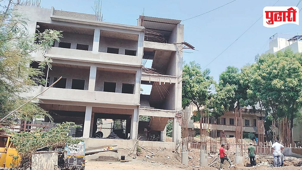 पिंपळे गुरवमध्ये शाळेची इमारत ५ वर्षांपासून रखडलेली; विद्यार्थ्यांच्या ...