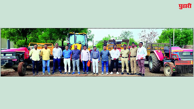 Parbhani News : गोदावरी पात्रातील वाळूमाफियांवर छापा; तीन ट्रॅक्टरसह ...