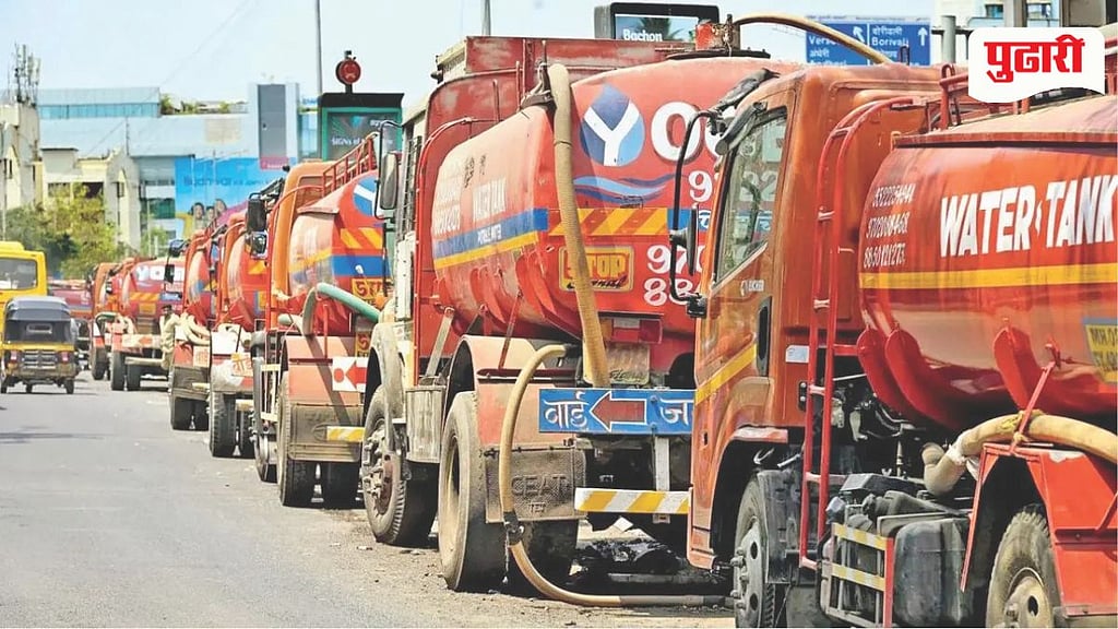 नगर तालुक्यात पाणीटंचाई तीव्र; 15 गावांना टँकरचा आधार, शेतकरी पावसाच्या ...
