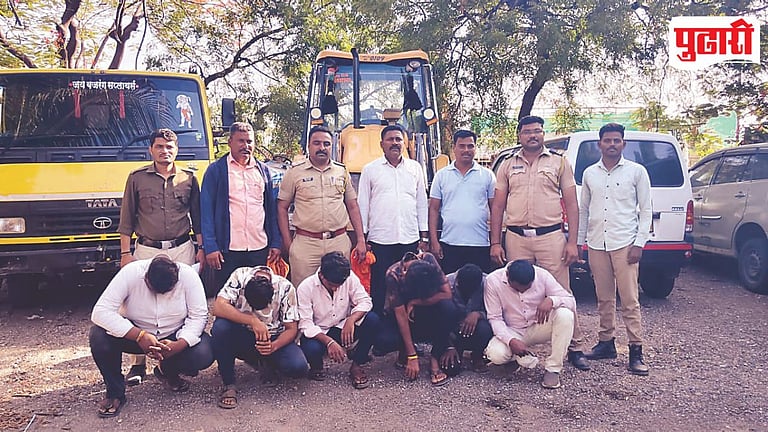 प्रवरा नदीत अवैध वाळूउपसा; पोलिसांची धडक कारवाई, 40 लाखांचा मुद्देमाल ...