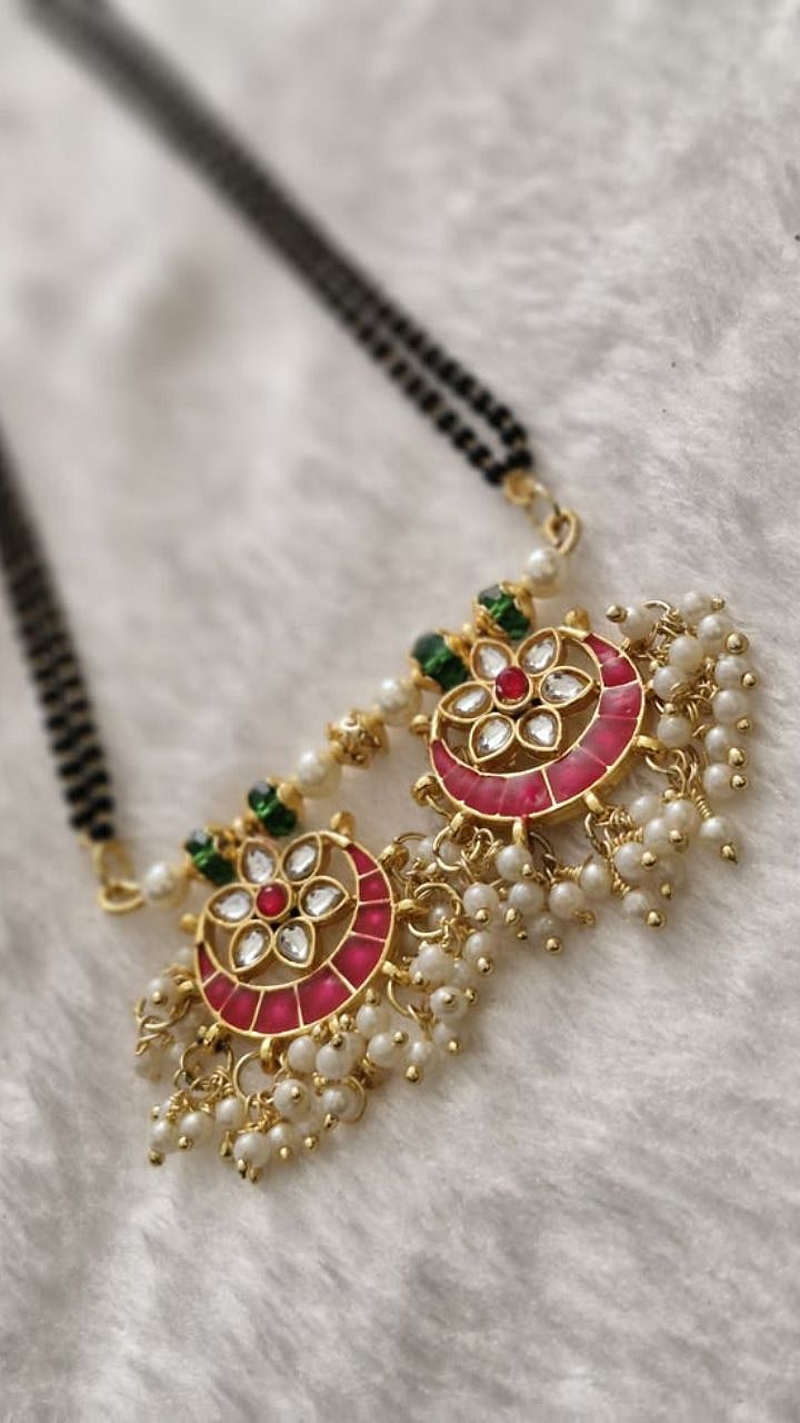 Moti Mangalsutra Designs: वटपौर्णिमेला खास लूक हवा? मोती मंगळसूत्राच्या ...