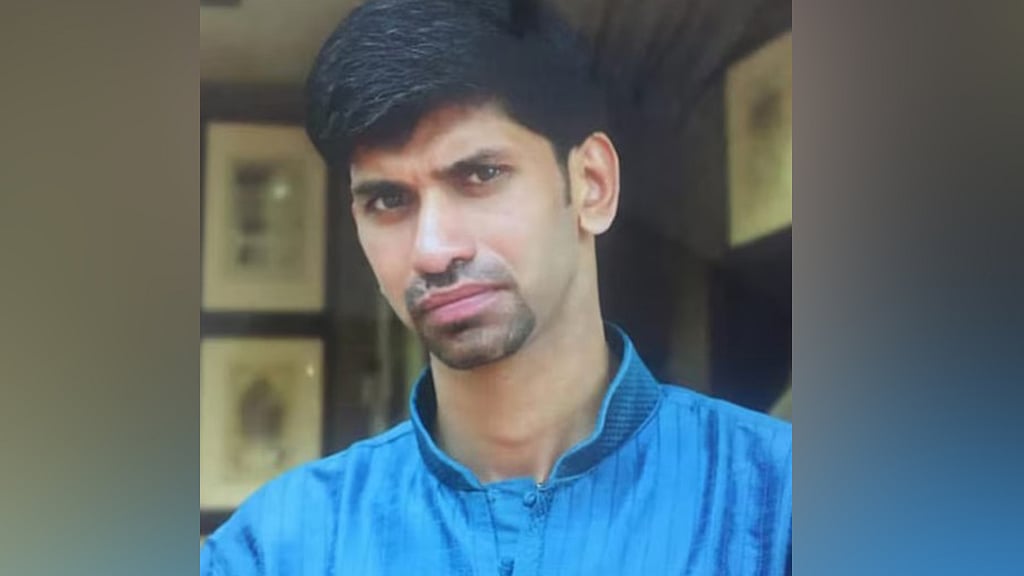 ആരും കാണാതെ 20 മിനിറ്റ്; വ്യായാമം ചെയ്യുന്നതിനിടെ യുവാവ് ജിമ്മില് ...