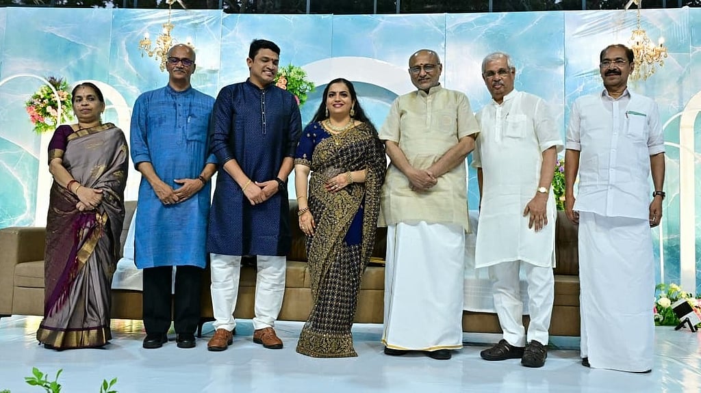 സദാനന്ദൻ എം പി യുടെ മകളുടെ വിവാഹ സൽക്കാരത്തിന് ഉപരാഷ്ട്രപതിയും; സിപി ...