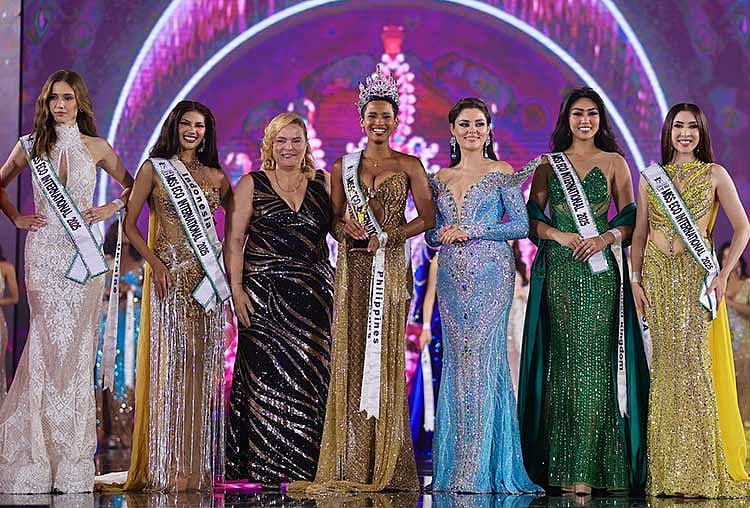 Alexie Brooks of Iloilo wins Miss Eco International 2025