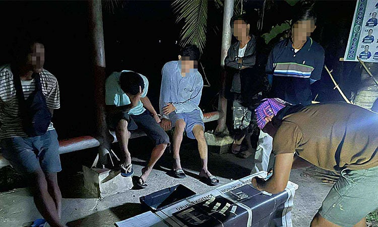 Armas, drugas nasakmit sa buy-bust sa Toledo City