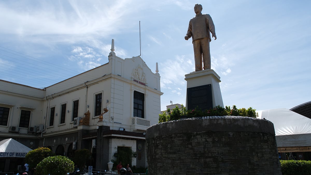 Mandaue terminates compressed workweek