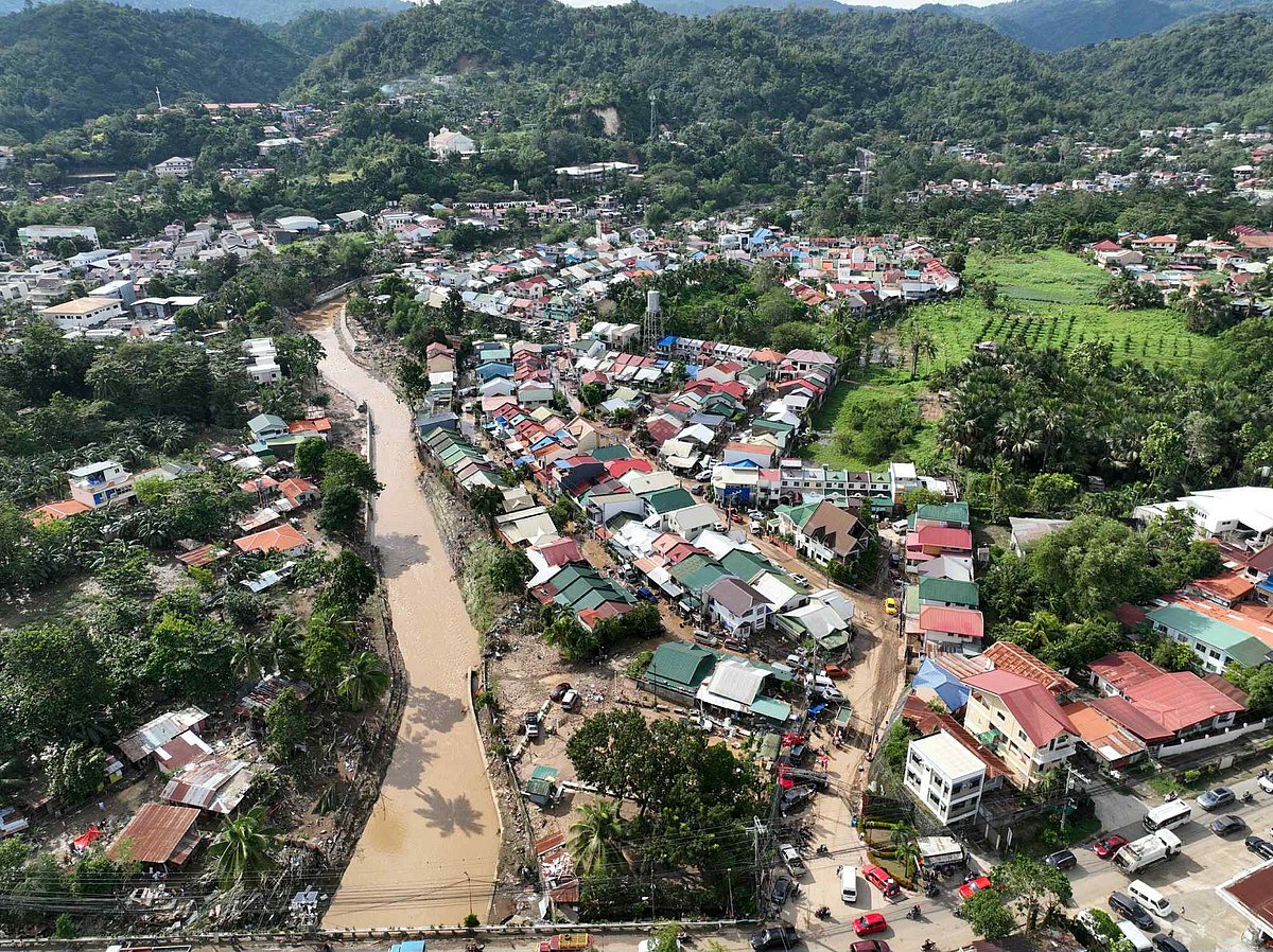 'Tino' kills 12, leaves 4 missing in Bacayan, Cebu City
