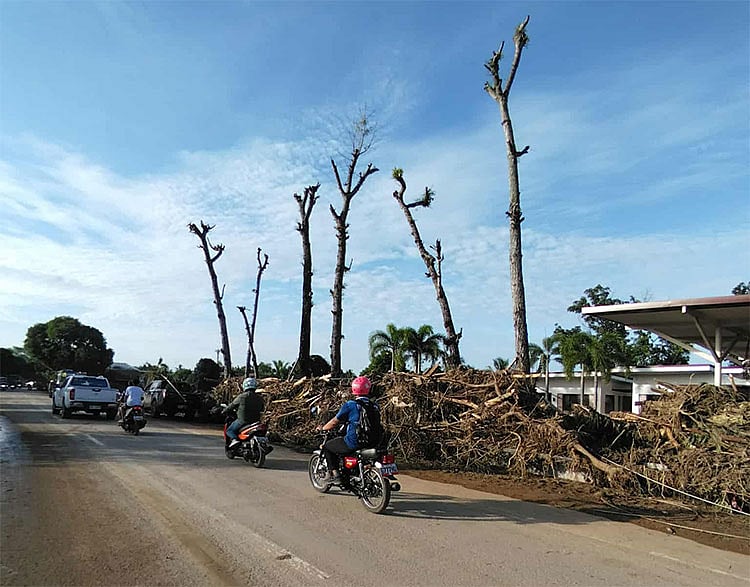 8 dead, 15 missing as Balamban remains cut off after ‘Tino’