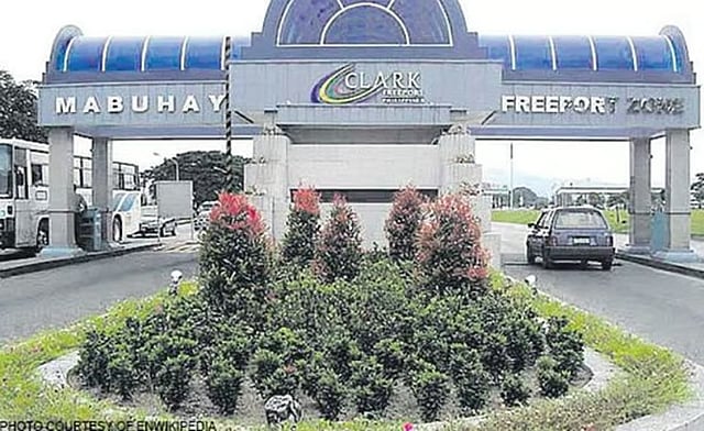 Close to 900 workers lose jobs in Clark firms