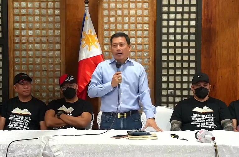 Ex-Marines back cash delivery claims to officials