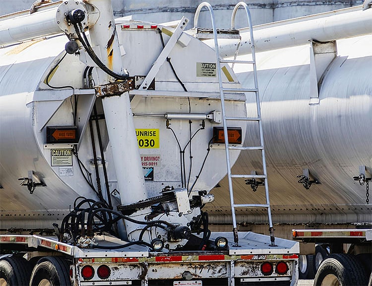 DILG orders LGUs to allow unhampered passage of fuel tankers