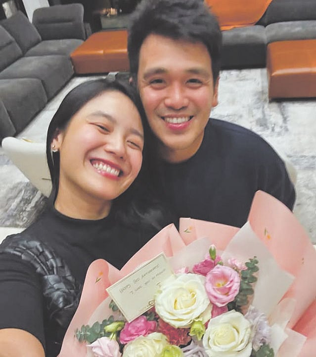 Ritz Azul gives birth